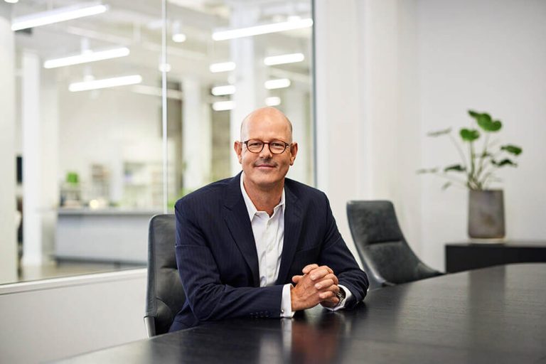 About Us - RW Capital